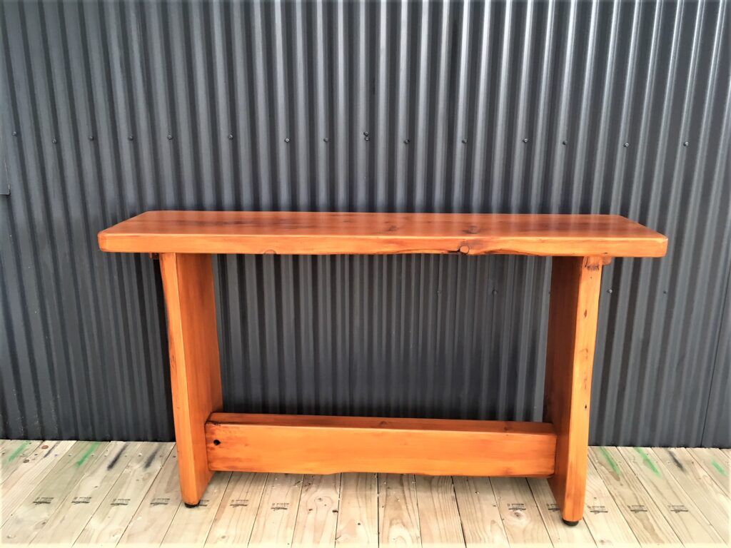 B3001: Narrow Bar Leaner - Big Mac Slabs